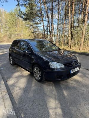 Zils Volkswagen Golf 2005 Viļņa, ar dzinēja tilpumu 2.00 L un nobraukumu 400 tūkst. km par 1390 €, foto 3 vietnē AUTOMOTO.COM.LV