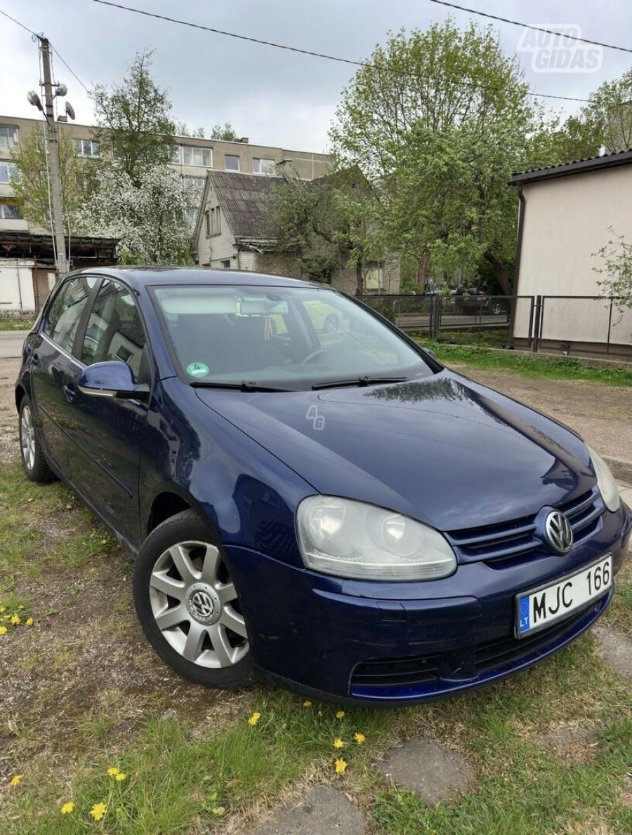 Zils Volkswagen Golf 2005 Viļņa, ar dzinēja tilpumu 2.00 L un nobraukumu 280 tūkst. km par 1450 €, foto 3 vietnē AUTOMOTO.COM.LV