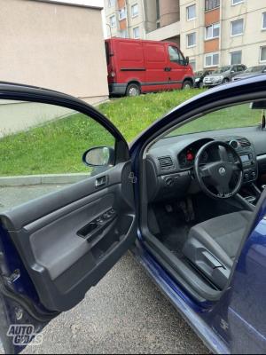 Zils Volkswagen Golf 2005 Viļņa, ar dzinēja tilpumu 2.00 L un nobraukumu 280 tūkst. km par 1450 €, foto 6 vietnē AUTOMOTO.COM.LV