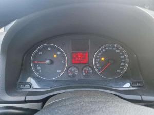 Blue Volkswagen Golf 2005 in Kaunas, with an engine capacity of 1.90 L and mileage of 252 thousand km for 1750 €, photo 6 on AUTOMOTO.COM.LV