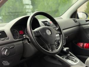 Zils Volkswagen Golf 2005 Kauņa, ar dzinēja tilpumu 1.90 L un nobraukumu 246 tūkst. km par 2500 €, foto 6 vietnē AUTOMOTO.COM.LV