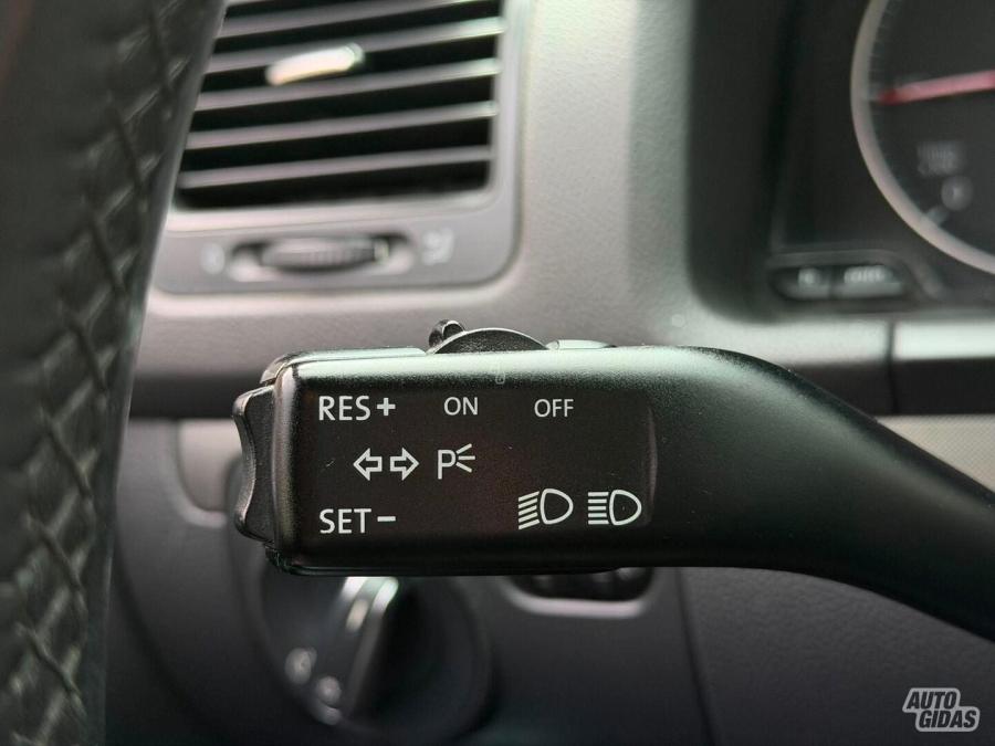 Zils Volkswagen Golf 2005 Kauņa, ar dzinēja tilpumu 1.90 L un nobraukumu 246 tūkst. km par 2500 €, foto 7 vietnē AUTOMOTO.COM.LV