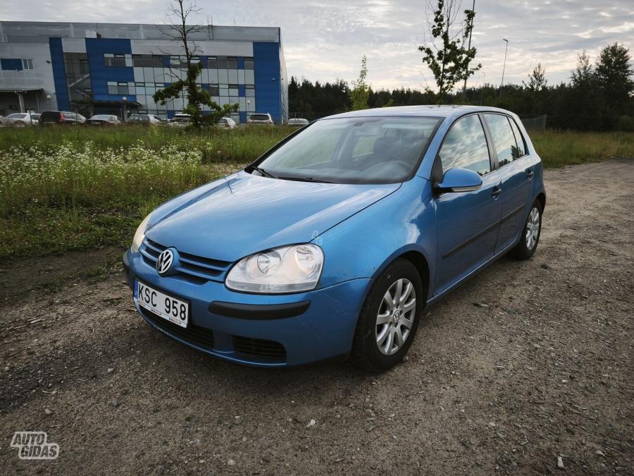 Zils Volkswagen Golf 2005 Viļņa, ar dzinēja tilpumu 1.60 L un nobraukumu 230 tūkst. km par 950 €, foto 1 vietnē AUTOMOTO.COM.LV