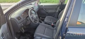 Zils Volkswagen Golf 2005 Daugavpils, ar dzinēja tilpumu 1.90 L un nobraukumu 366 tūkst. km par 1250 €, foto 8 vietnē AUTOMOTO.COM.LV