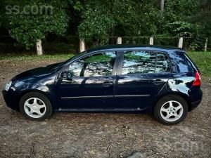 Blue Volkswagen Golf 2005 in Riga, with an engine capacity of 1.60 L and mileage of 220 thousand km for 2000 €, photo 3 on AUTOMOTO.COM.LV