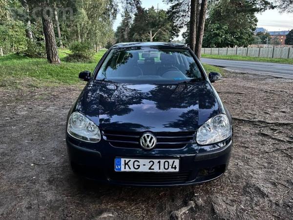 Blue Volkswagen Golf 2005 in Riga, with an engine capacity of 1.60 L and mileage of 220 thousand km for 2000 €, photo 6 on AUTOMOTO.COM.LV