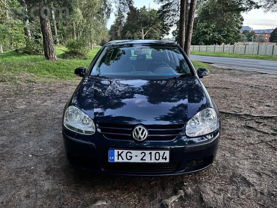 Blue Volkswagen Golf 2005 in Riga, with an engine capacity of 1.60 L and mileage of 220 thousand km for 2000 €, photo 6 on AUTOMOTO.COM.LV