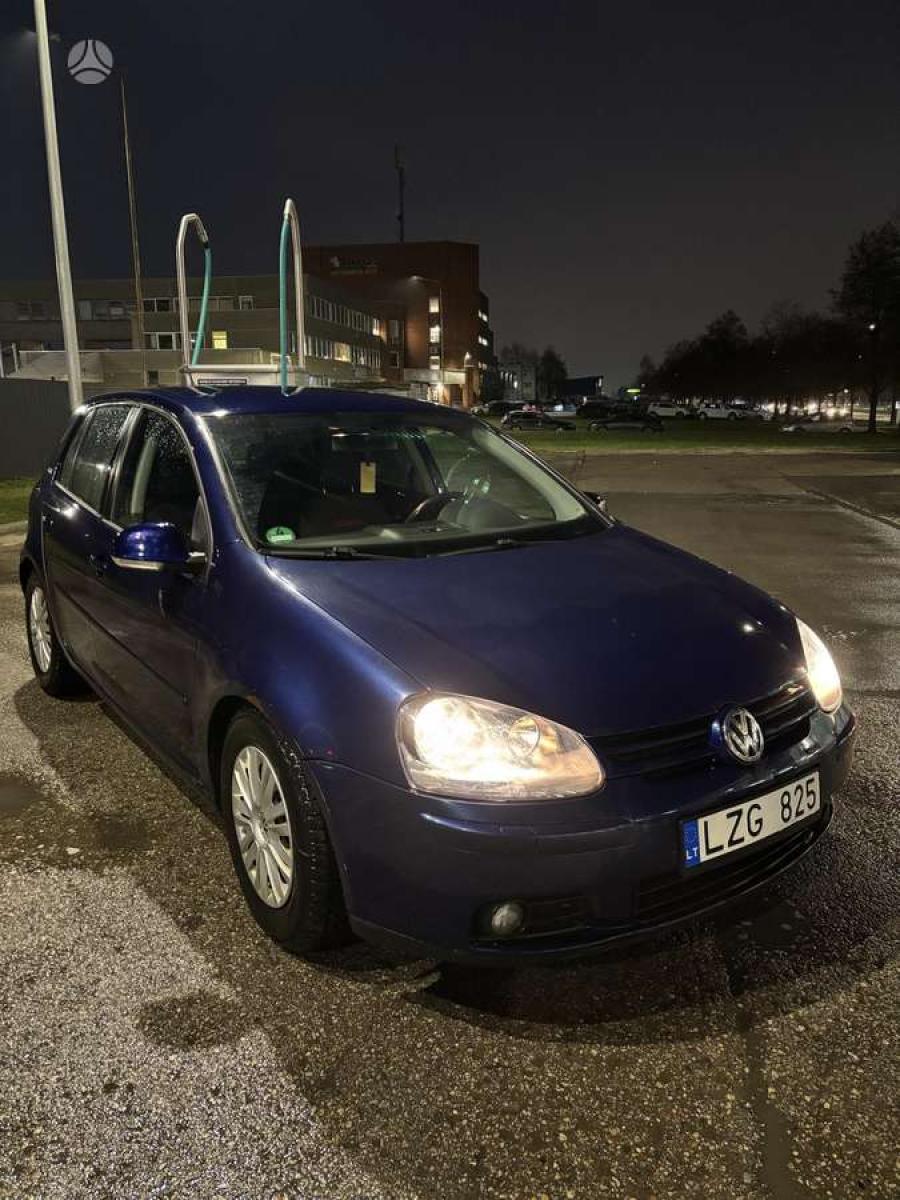 Blue Volkswagen Golf 2006 in Kaunas, with an engine capacity of 1.97 L and mileage of 302 thousand km for 1700 €, photo 1 on AUTOMOTO.COM.LV
