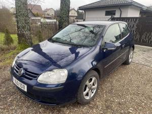 Blue Volkswagen Golf 2006 in Vilnius, with an engine capacity of 1.90 L and mileage of 357 thousand km for 1000 €, photo  on AUTOMOTO.COM.LV