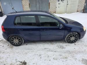 Zils Volkswagen Golf 2006 Marijampole, ar dzinēja tilpumu 2.00 L un nobraukumu 267 tūkst. km par 2550 €, foto 3 vietnē AUTOMOTO.COM.LV