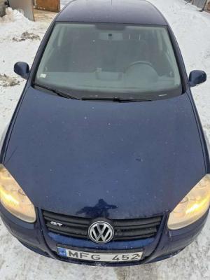 Zils Volkswagen Golf 2006 Marijampole, ar dzinēja tilpumu 2.00 L un nobraukumu 267 tūkst. km par 2550 €, foto 4 vietnē AUTOMOTO.COM.LV