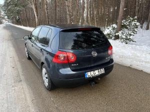Blue Volkswagen Golf 2006 in Klaipeda, with an engine capacity of 1.90 L and mileage of 502 thousand km for 1950 €, photo 4 on AUTOMOTO.COM.LV