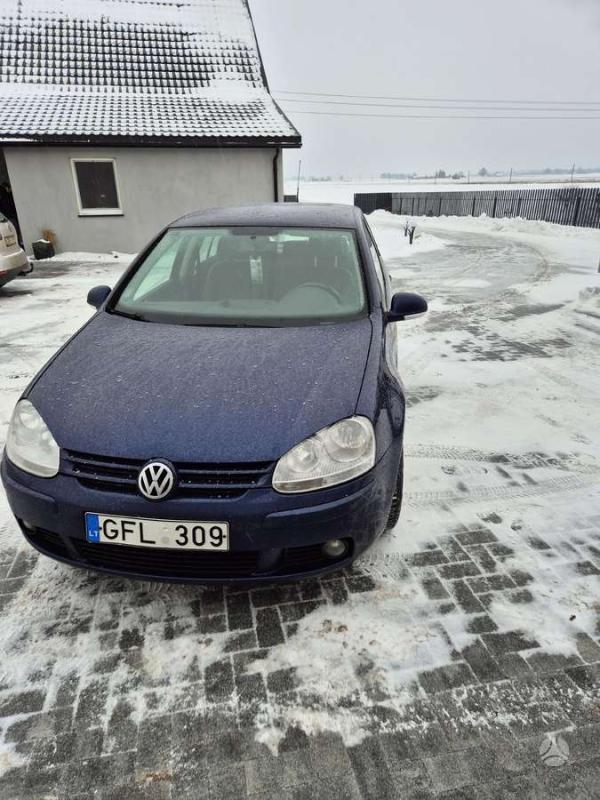 Zils Volkswagen Golf 2006 Kelmė, ar dzinēja tilpumu 1.90 L un nobraukumu 247 tūkst. km par 2150 €, foto 1 vietnē AUTOMOTO.COM.LV