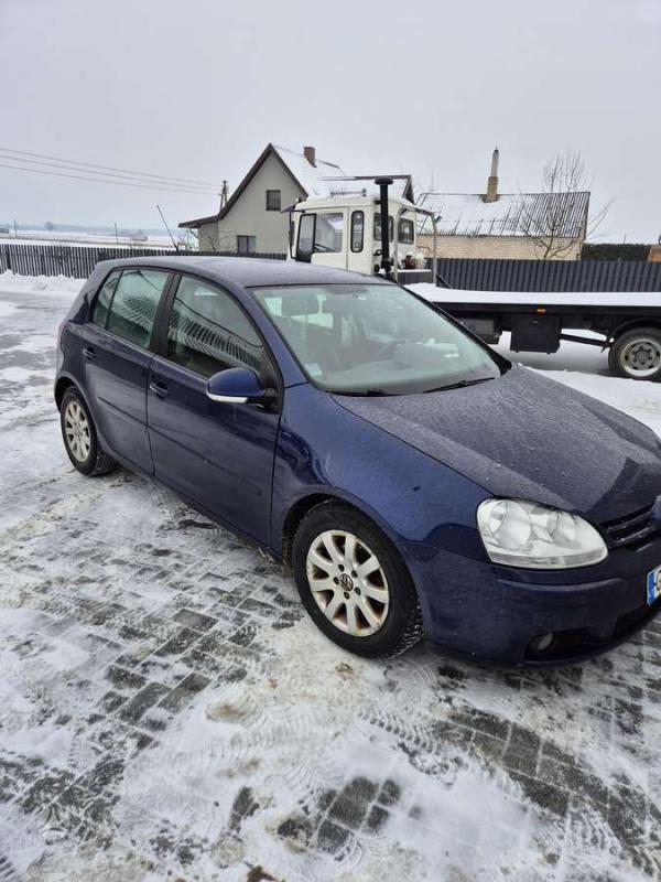 Zils Volkswagen Golf 2006 Kelmė, ar dzinēja tilpumu 1.90 L un nobraukumu 247 tūkst. km par 2150 €, foto 4 vietnē AUTOMOTO.COM.LV