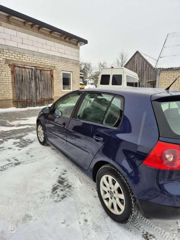 Zils Volkswagen Golf 2006 Kelmė, ar dzinēja tilpumu 1.90 L un nobraukumu 247 tūkst. km par 2150 €, foto 2 vietnē AUTOMOTO.COM.LV