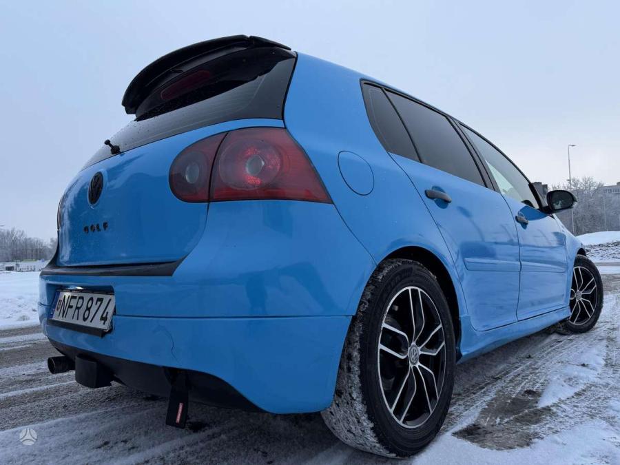 Blue Volkswagen Golf 2006 in Kaunas, with an engine capacity of 1.97 L and mileage of 246 thousand km for 2850 €, photo 24 on AUTOMOTO.COM.LV