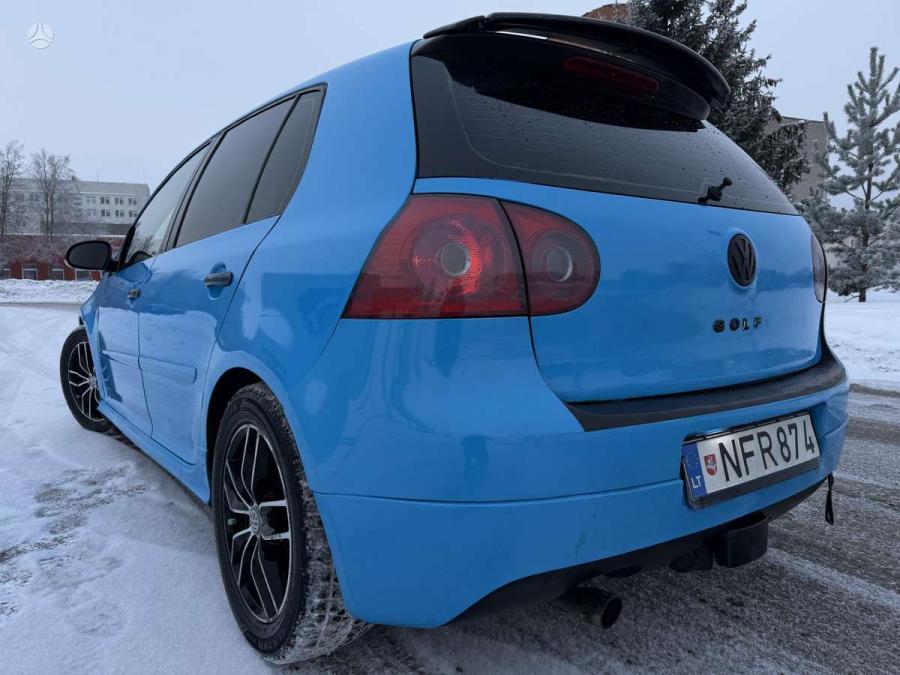 Blue Volkswagen Golf 2006 in Kaunas, with an engine capacity of 1.97 L and mileage of 246 thousand km for 2850 €, photo 27 on AUTOMOTO.COM.LV