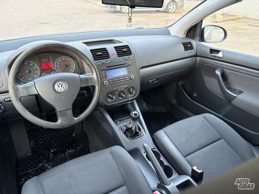 Zils Volkswagen Golf 2006 Kauņa, ar dzinēja tilpumu 1.60 L un nobraukumu 231 tūkst. km par 1150 €, foto 7 vietnē AUTOMOTO.COM.LV
