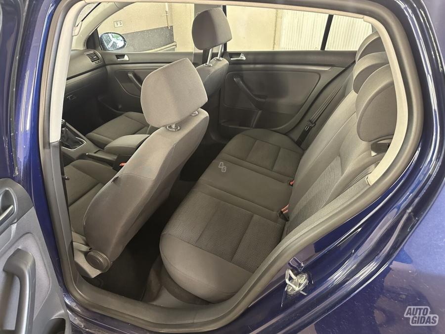 Blue Volkswagen Golf 2006 in Vilnius, with an engine capacity of 2.00 L and mileage of 254 thousand km for 900 €, photo 12 on AUTOMOTO.COM.LV