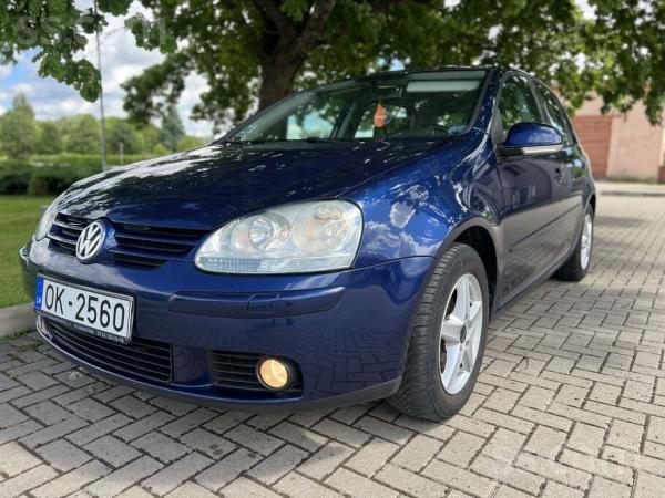 Zils Volkswagen Golf 2006 Rēzekne, ar dzinēja tilpumu 1.90 L un nobraukumu 287 tūkst. km par 3350 €, foto 2 vietnē AUTOMOTO.COM.LV