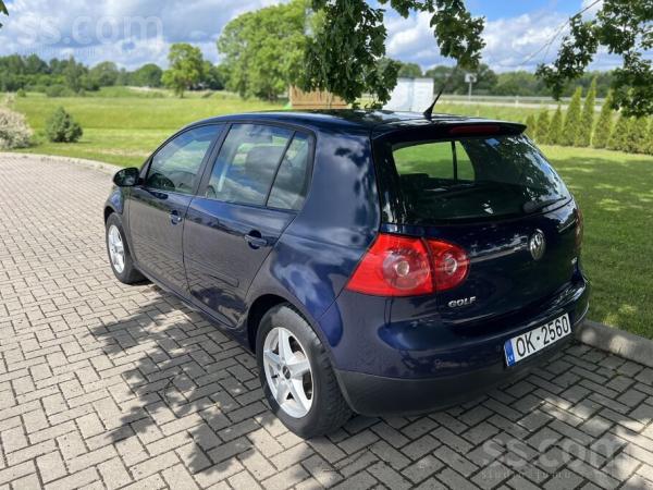 Zils Volkswagen Golf 2006 Rēzekne, ar dzinēja tilpumu 1.90 L un nobraukumu 287 tūkst. km par 3350 €, foto 6 vietnē AUTOMOTO.COM.LV