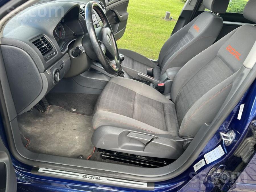 Blue Volkswagen Golf 2006 in Rezekne, with an engine capacity of 1.90 L and mileage of 287 thousand km for 3350 €, photo 10 on AUTOMOTO.COM.LV