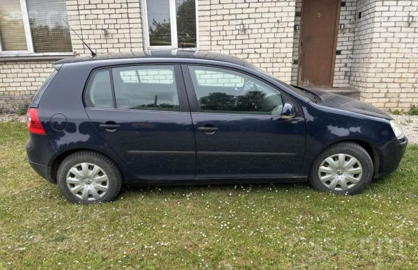 Zils Volkswagen Golf 2006 Tukums, ar dzinēja tilpumu 1.90 L un nobraukumu 341 tūkst. km par 1490 €, foto 3 vietnē AUTOMOTO.COM.LV