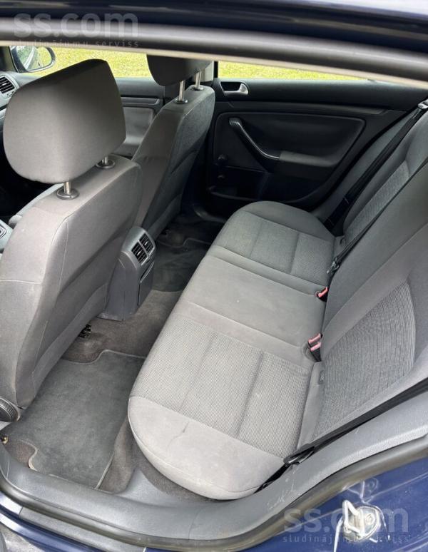 Zils Volkswagen Golf 2006 Tukums, ar dzinēja tilpumu 1.90 L un nobraukumu 341 tūkst. km par 1490 €, foto 9 vietnē AUTOMOTO.COM.LV