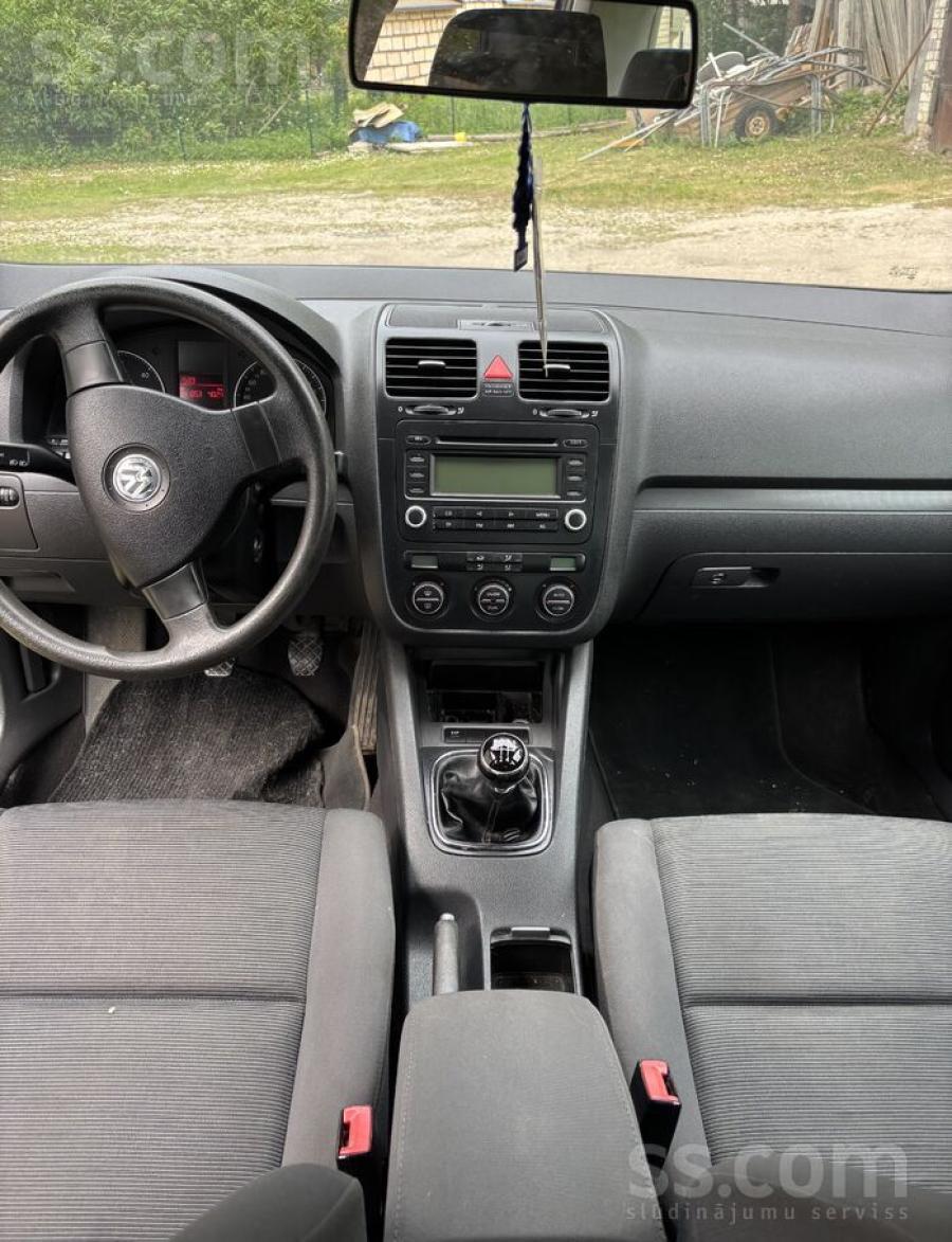 Zils Volkswagen Golf 2006 Tukums, ar dzinēja tilpumu 1.90 L un nobraukumu 341 tūkst. km par 1490 €, foto 12 vietnē AUTOMOTO.COM.LV