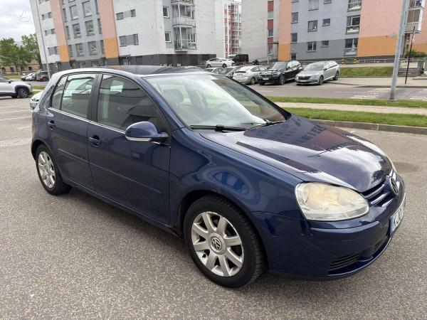 Zils Volkswagen Golf 2006 Viļņa, ar dzinēja tilpumu 1.90 L un nobraukumu 348 tūkst. km par 800 €, foto 2 vietnē AUTOMOTO.COM.LV