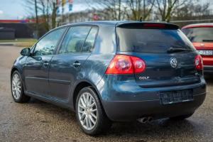 Blue Volkswagen Golf 2006 in Liepaja, with an engine capacity of 2.00 L and mileage of 265 thousand km for 3850 €, photo 3 on AUTOMOTO.COM.LV