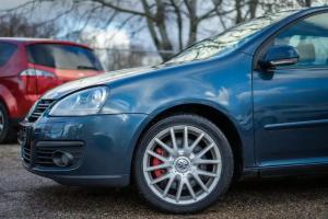 Blue Volkswagen Golf 2006 in Liepaja, with an engine capacity of 2.00 L and mileage of 265 thousand km for 3850 €, photo 8 on AUTOMOTO.COM.LV