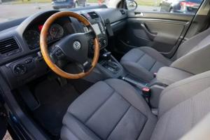 Blue Volkswagen Golf 2006 in Liepaja, with an engine capacity of 2.00 L and mileage of 265 thousand km for 3850 €, photo 13 on AUTOMOTO.COM.LV