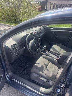 Zils Volkswagen Golf 2006 Rīga, ar dzinēja tilpumu 1.90 L un nobraukumu 306 tūkst. km par 1800 €, foto 6 vietnē AUTOMOTO.COM.LV