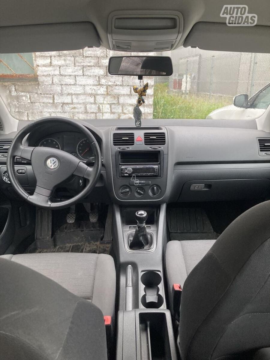 Zils Volkswagen Golf 2006 Klaipėda, ar dzinēja tilpumu 1.40 L un nobraukumu 250 tūkst. km par 950 €, foto 11 vietnē AUTOMOTO.COM.LV