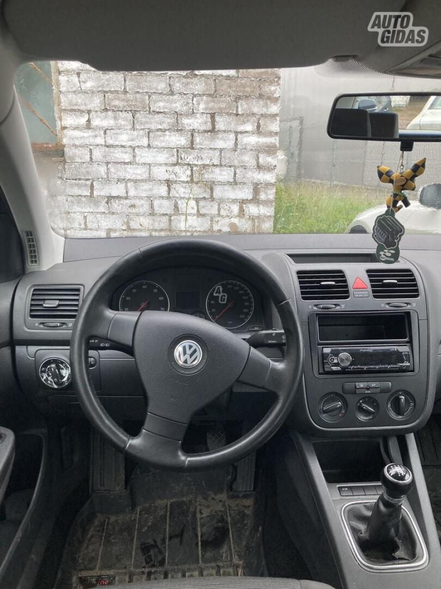 Zils Volkswagen Golf 2006 Klaipėda, ar dzinēja tilpumu 1.40 L un nobraukumu 250 tūkst. km par 950 €, foto 12 vietnē AUTOMOTO.COM.LV