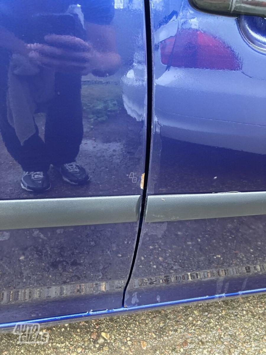 Zils Volkswagen Golf 2006 Klaipėda, ar dzinēja tilpumu 1.40 L un nobraukumu 250 tūkst. km par 950 €, foto 15 vietnē AUTOMOTO.COM.LV