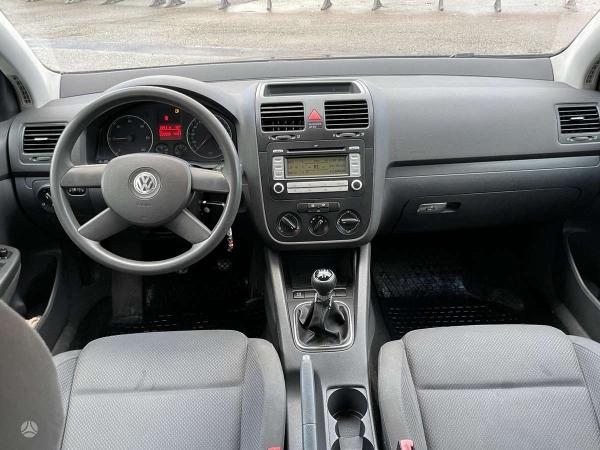 Zils Volkswagen Golf 2006 Viļņa, ar dzinēja tilpumu 1.90 L un nobraukumu 270 tūkst. km par 1000 €, foto 7 vietnē AUTOMOTO.COM.LV