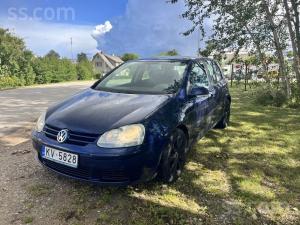 Zils Volkswagen Golf 2006 Tukums, ar dzinēja tilpumu 1.90 L un nobraukumu 328 tūkst. km par 1000 €, foto 5 vietnē AUTOMOTO.COM.LV