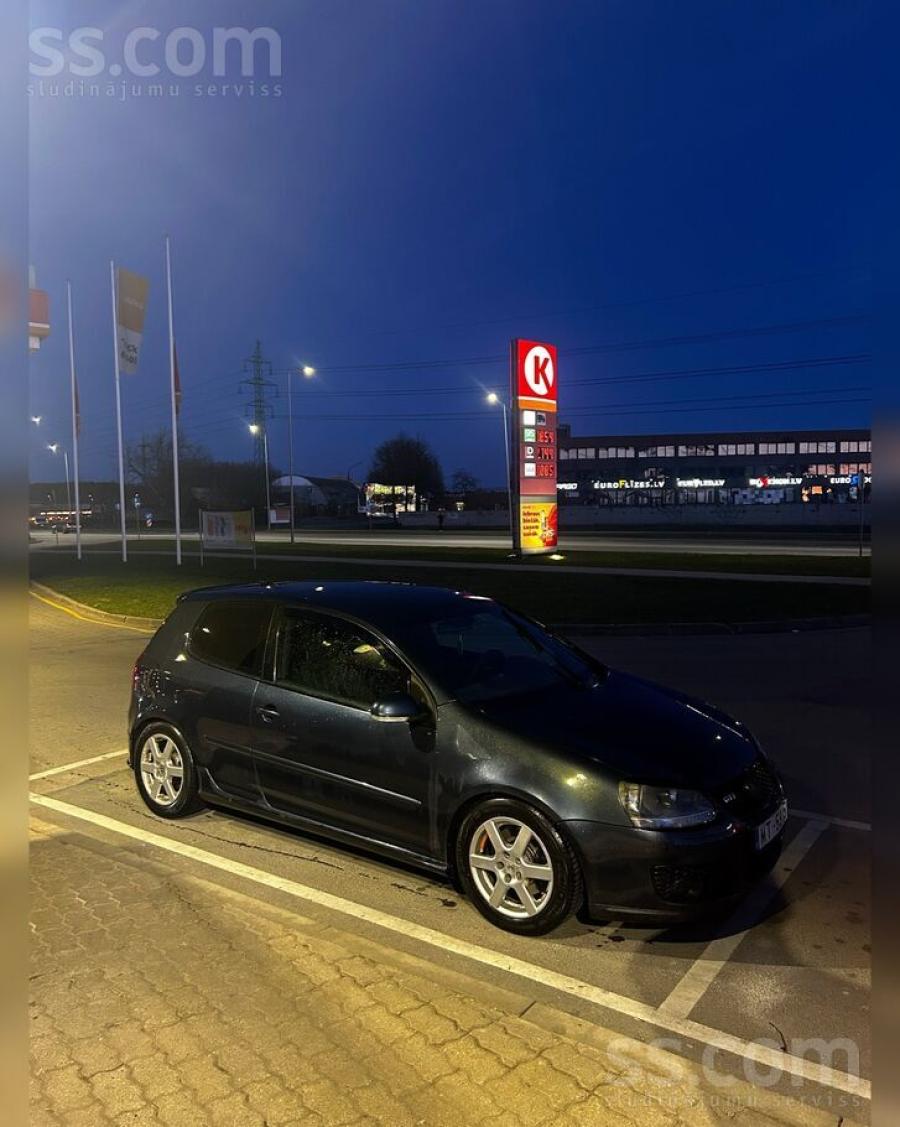 Blue Volkswagen Golf 2006 in Riga, with an engine capacity of 2.00 L and mileage of 286 thousand km for 2950 €, photo 8 on AUTOMOTO.COM.LV