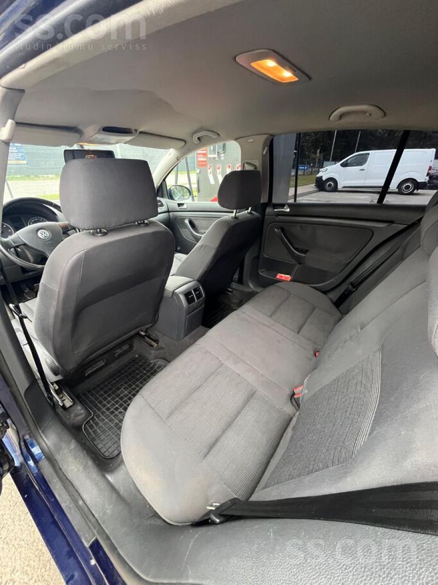 Zils Volkswagen Golf 2006 Ogre, ar dzinēja tilpumu 1.90 L un nobraukumu 377 tūkst. km par 940 €, foto 7 vietnē AUTOMOTO.COM.LV