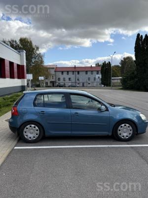 Zils Volkswagen Golf 2006 Bauska, ar dzinēja tilpumu 1.60 L un nobraukumu 258 tūkst. km par 2500 €, foto 4 vietnē AUTOMOTO.COM.LV