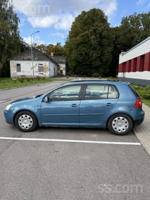 Zils Volkswagen Golf 2006 Bauska, ar dzinēja tilpumu 1.60 L un nobraukumu 258 tūkst. km par 2500 €, foto 5 vietnē AUTOMOTO.COM.LV