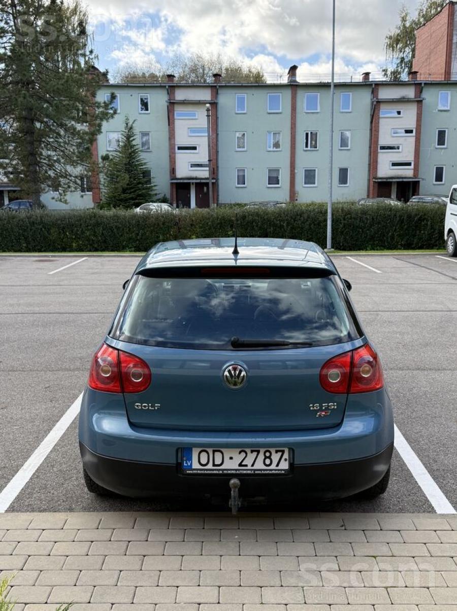 Zils Volkswagen Golf 2006 Bauska, ar dzinēja tilpumu 1.60 L un nobraukumu 258 tūkst. km par 2500 €, foto 6 vietnē AUTOMOTO.COM.LV