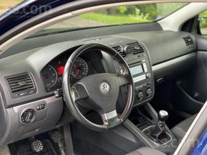 Zils Volkswagen Golf 2007 Krāslava, ar dzinēja tilpumu 1.90 L un nobraukumu 298 tūkst. km par 1690 €, foto 6 vietnē AUTOMOTO.COM.LV
