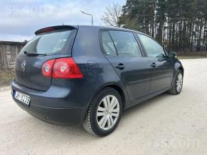 Blue Volkswagen Golf 2007 in Riga, with an engine capacity of 1.90 L and mileage of 365 thousand km for 1400 €, photo 4 on AUTOMOTO.COM.LV
