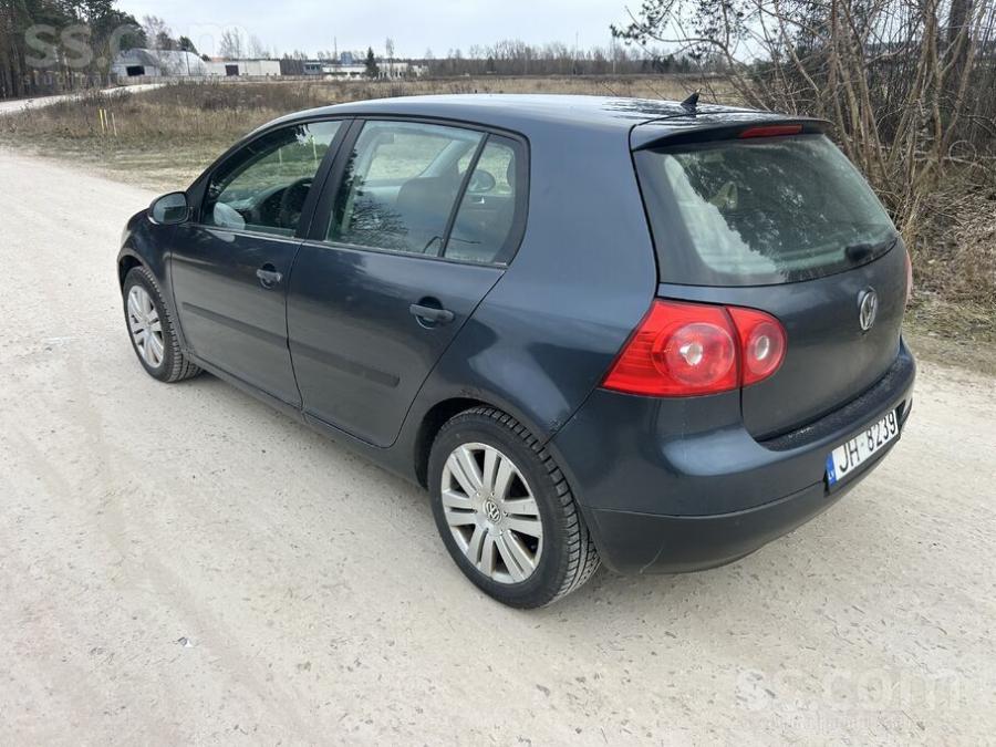Blue Volkswagen Golf 2007 in Riga, with an engine capacity of 1.90 L and mileage of 365 thousand km for 1400 €, photo 7 on AUTOMOTO.COM.LV