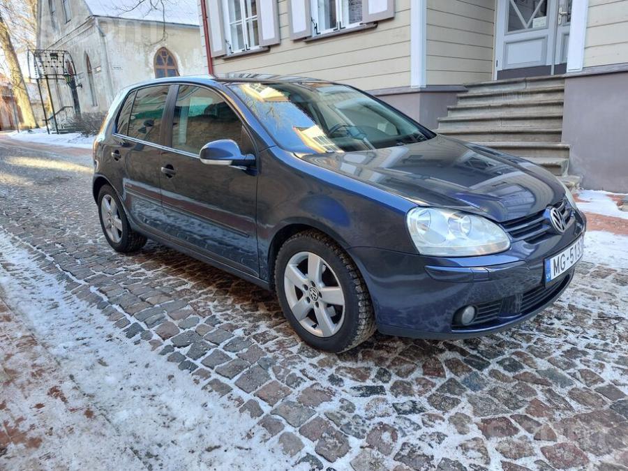 Zils Volkswagen Golf 2007 Cēsis, ar dzinēja tilpumu 1.90 L un nobraukumu 342 tūkst. km par 2650 €, foto 5 vietnē AUTOMOTO.COM.LV