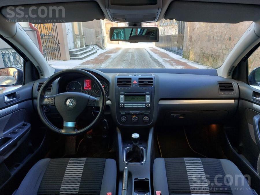 Zils Volkswagen Golf 2007 Cēsis, ar dzinēja tilpumu 1.90 L un nobraukumu 342 tūkst. km par 2650 €, foto 9 vietnē AUTOMOTO.COM.LV