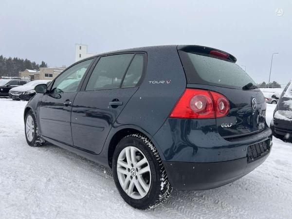 Zils Volkswagen Golf 2007 Utena, ar dzinēja tilpumu 1.60 L un nobraukumu 232 tūkst. km par 2650 €, foto 4 vietnē AUTOMOTO.COM.LV